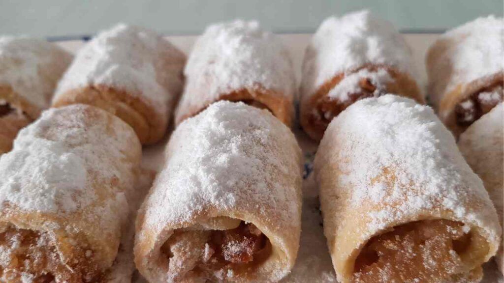 Faccio una pasta frolla light per questi cannoli alle mele, solo 80 ...