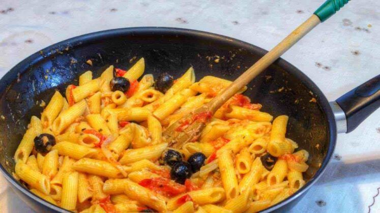 Quando ho finito tutto faccio la pasta alla zingara, il miglior primo ...