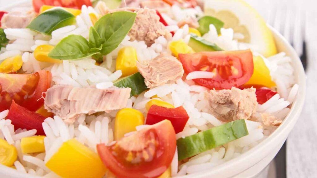 La classifica delle migliori insalate di riso per affrontare i primi ...