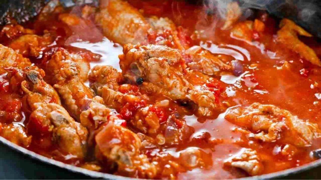 Pollo al sugo? Preparo la ricetta di mia nonna, lei un cucina non ...