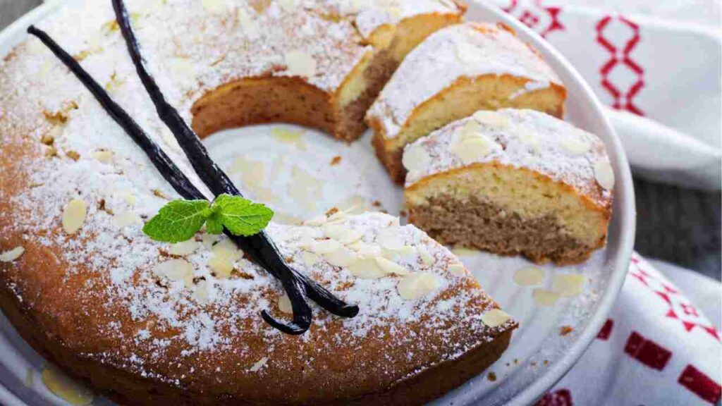 Ciambella bicolore alle mandorle il dolce classico della nonna che ...