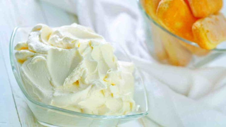 Faccio una spuma al mascarpone con il minipimer, non ho le fruste mi ...