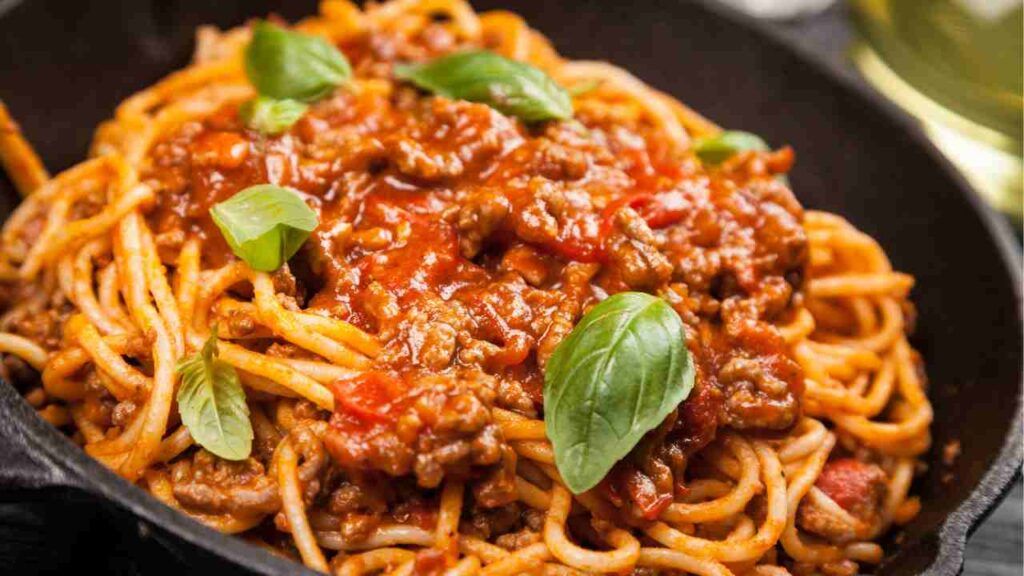 La pasta al ragù la faccio così, direttamente in padella e in pochi ...