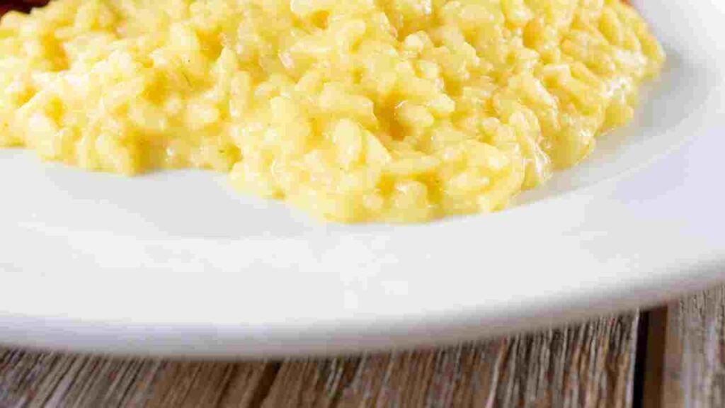 Un riso cremoso perfetto per l’autunno, con tre patate e 200 g di riso ...