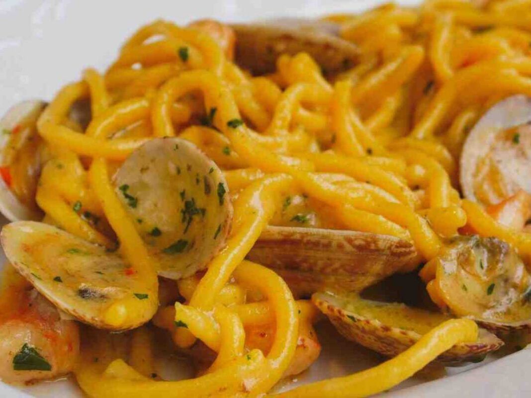 Domani preparo uno spaghettino a vongole cremoso, ma ci metto anche i ...