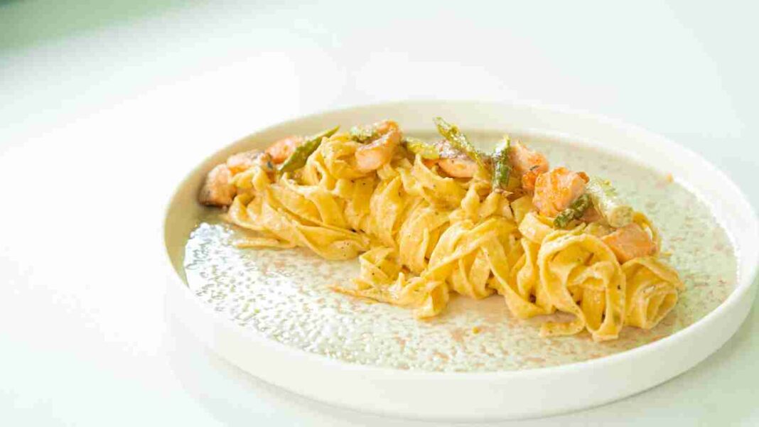Tagliolini con ragù, ma la carne non c'entra: meno di 30 minuti e voli ...