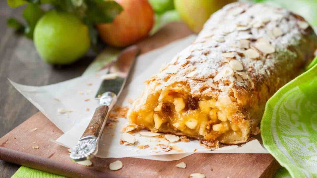 Faccio uno strudel senza pasta sfoglia, non compro nulla e riciclo la ...