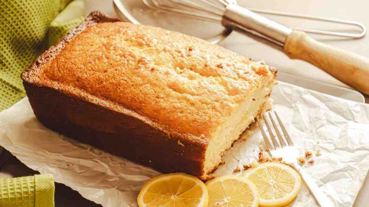 Plumcake allo yogurt per colazioni da campioni - RicettaSprint.it