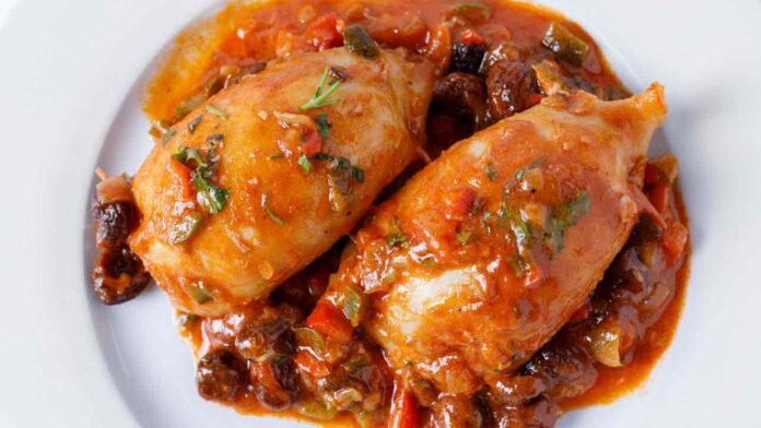 Ti sembrerà di stare al mare, con questi calamari ripieni al sugo, la ...