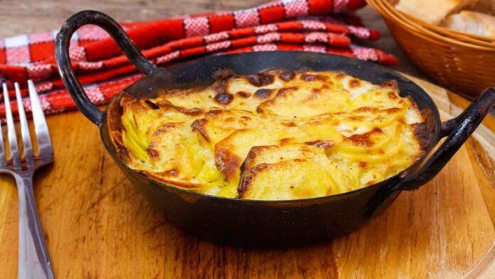 Patate al gratin, non si tratta di un contorno, ma di una piatto ...
