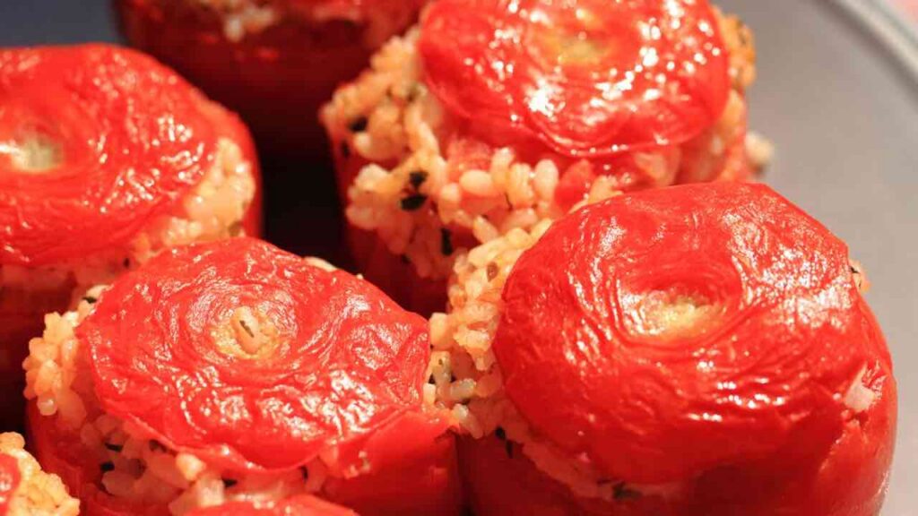 Cena estiva, pomodori con il riso che non si spappolano, buoni anche ...